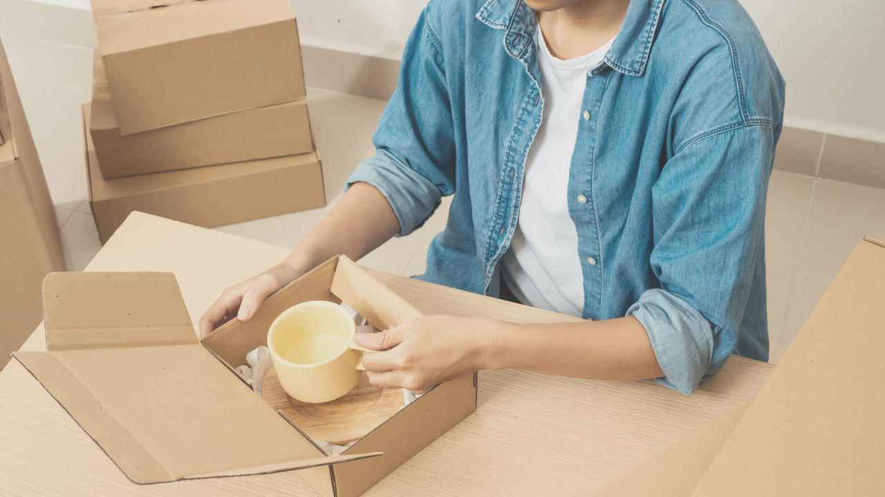 Open VS Closed Subscription Model