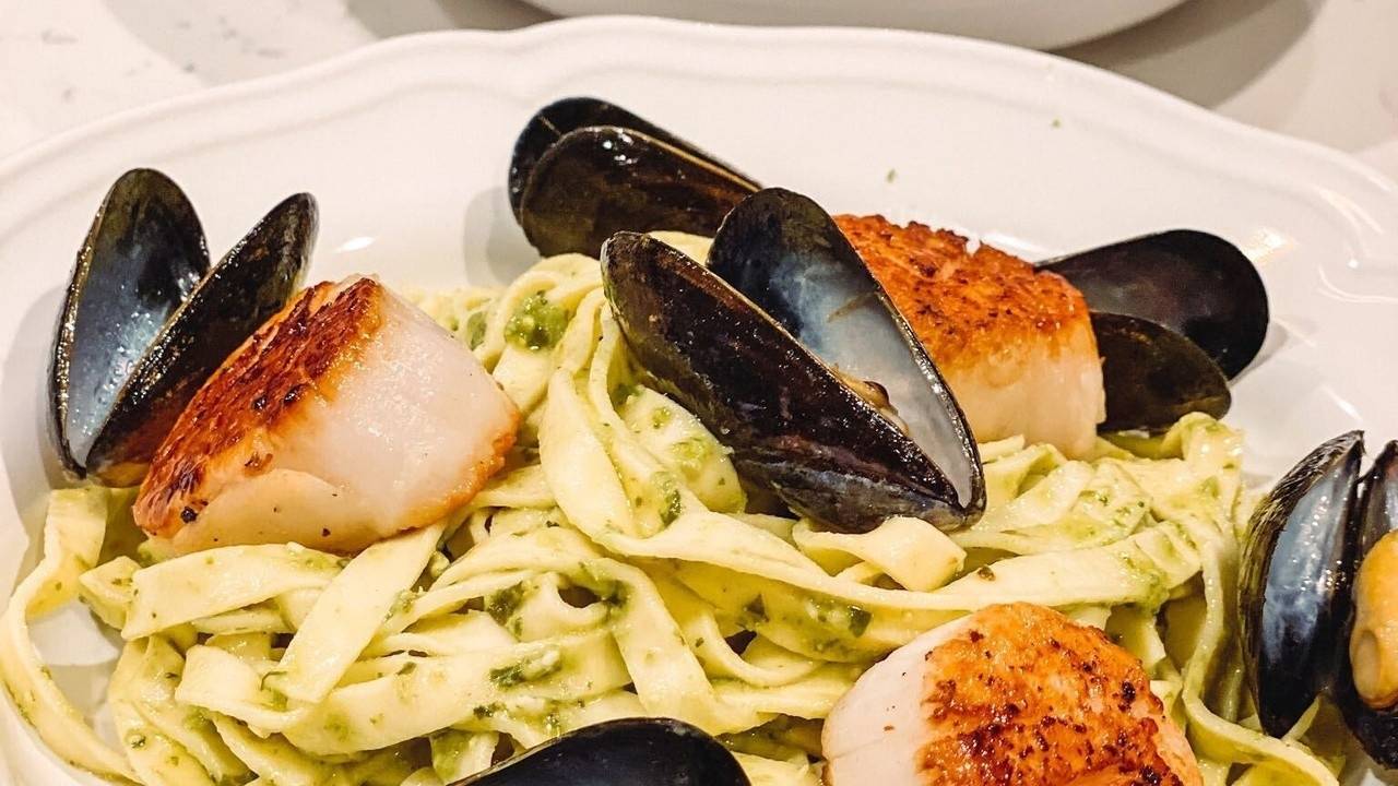 Scallop & Mussel Fettuccine in a Cashew Pesto Sauce
